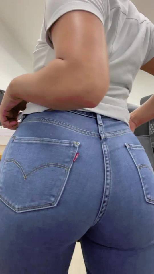 Love wearing Levi’s! | Scrolller