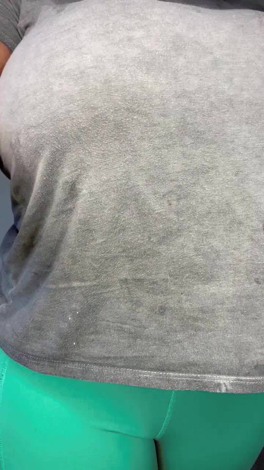 After Workout Boobs Scrolller