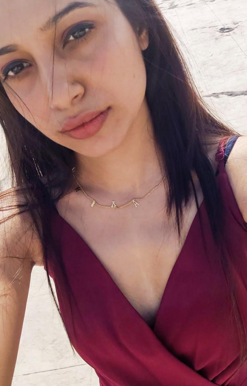 Ah her lips damn | Scrolller