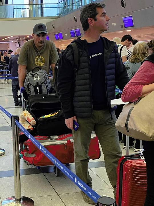 Airport Security Queue Bulge | Scrolller