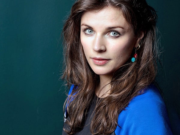 Aisling Bea | Scrolller