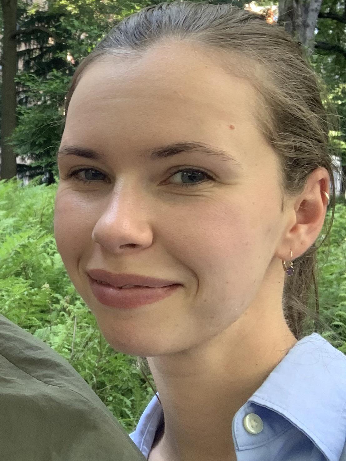 All face. | Scrolller