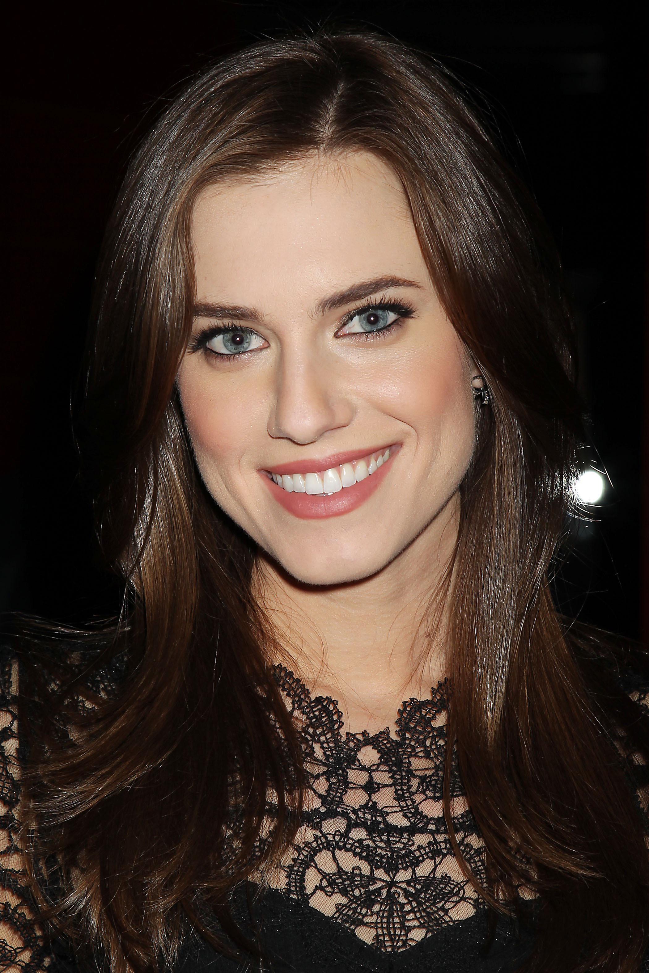 Allison Williams [IRTR] | Scrolller