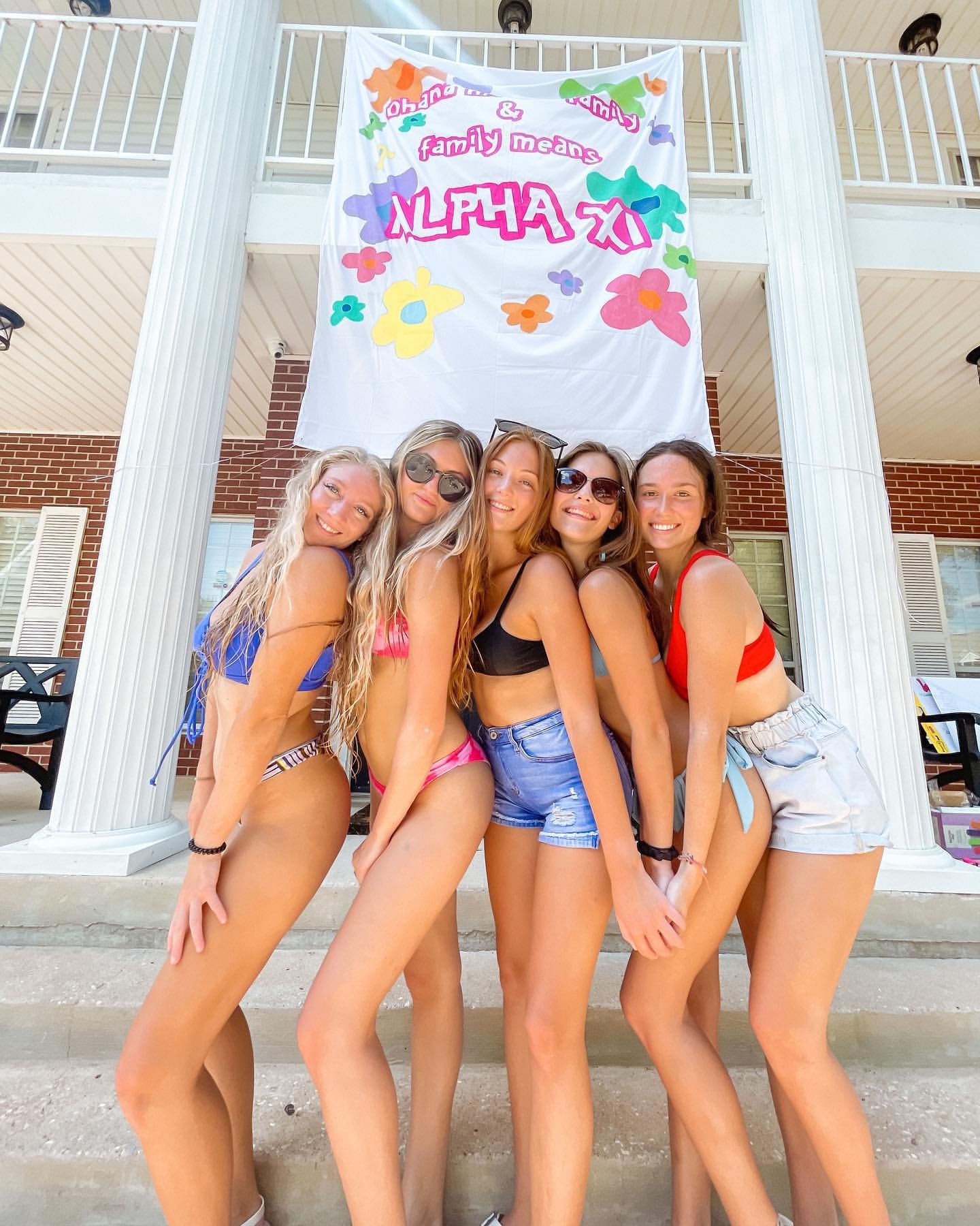 Alpha Xi | Scrolller