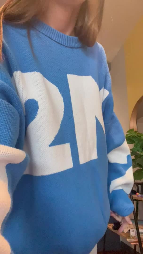 Always hot, even if I wear oversize | Scrolller