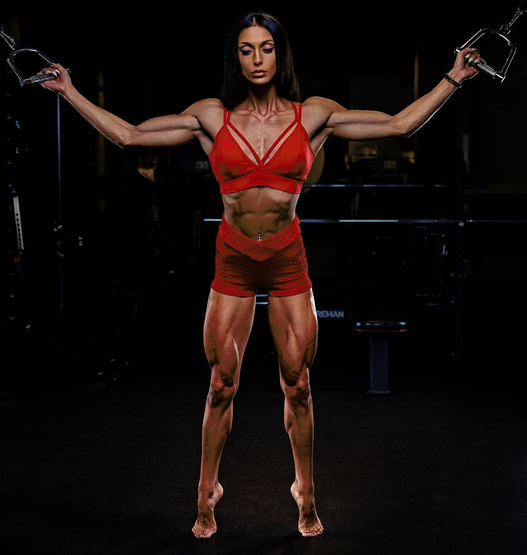 Alyona Shevtova | Scrolller