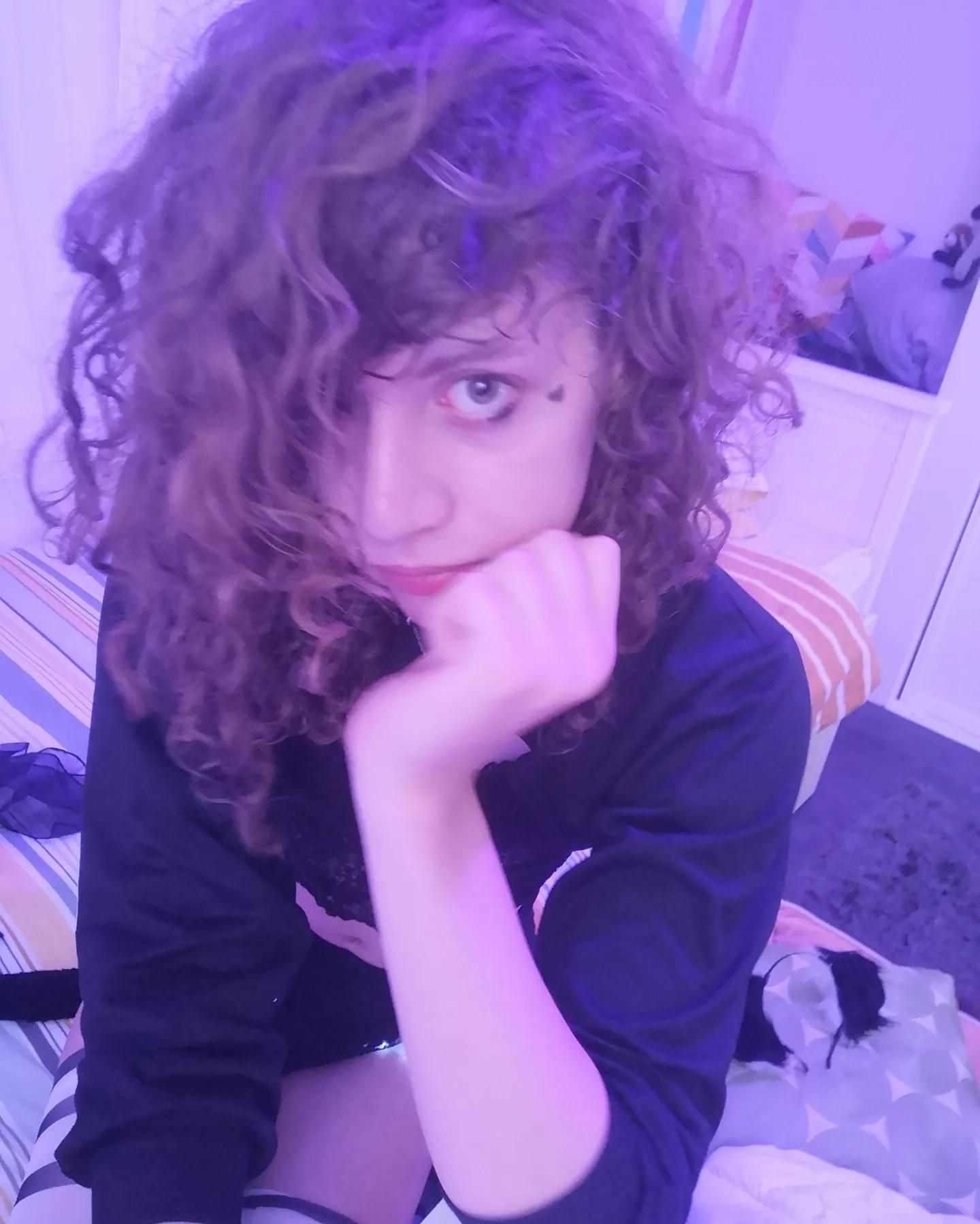 am a boyified roxanne wolf 🐺 | Scrolller