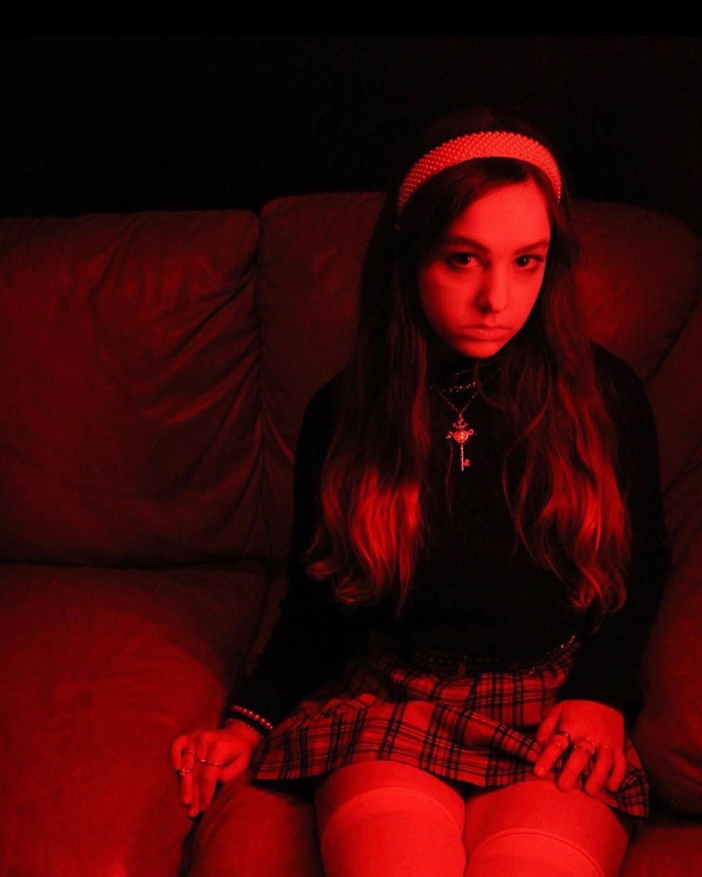 am i hot? (18f) | Scrolller