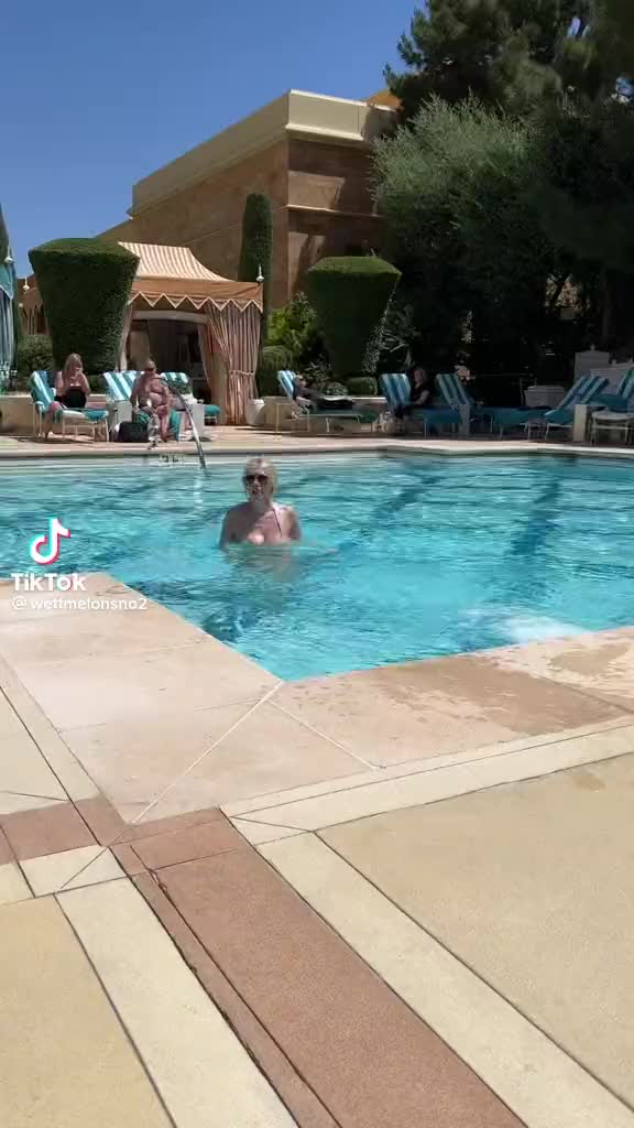 Amazing Curves | Scrolller