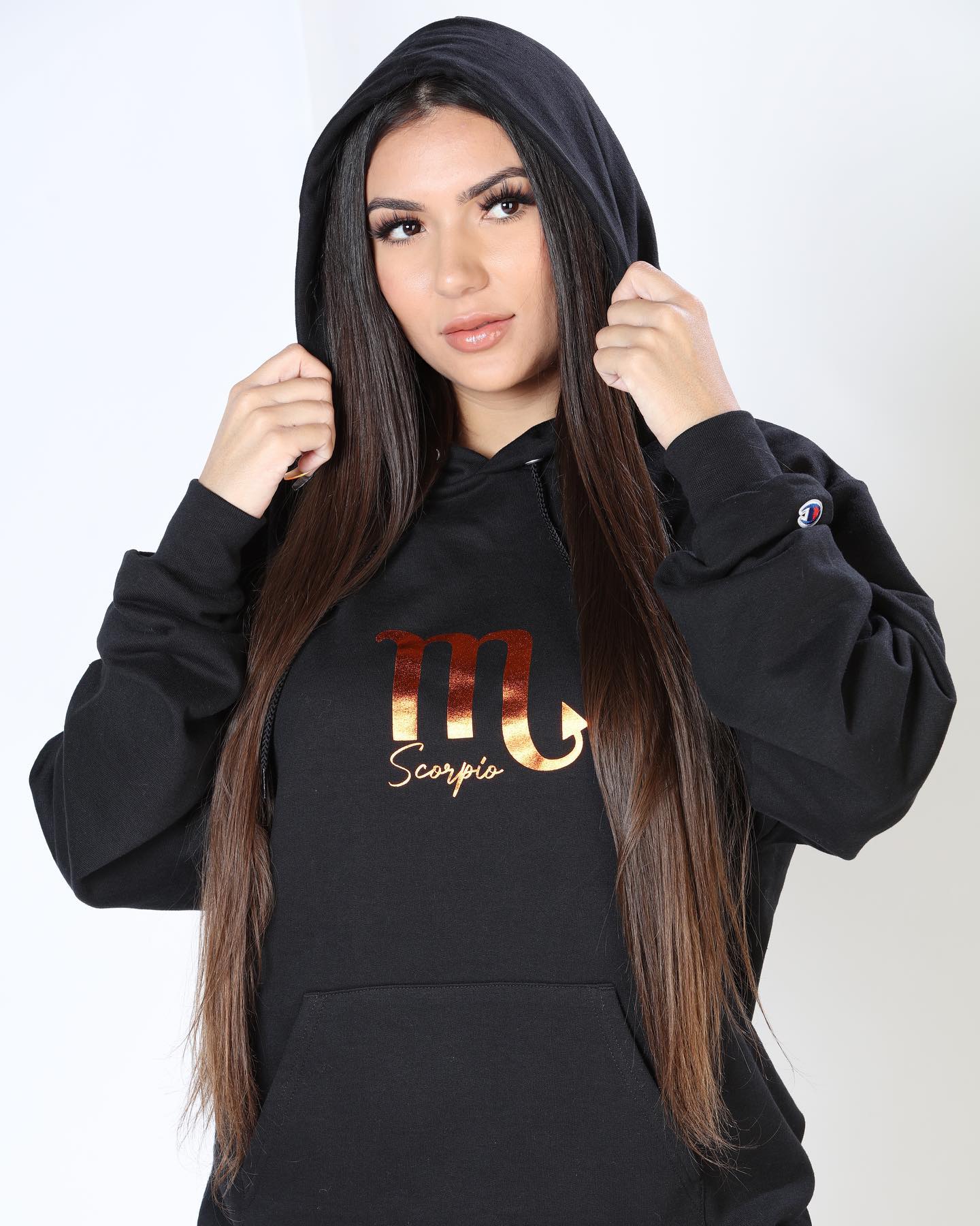 Amber (amberj16) | Scrolller