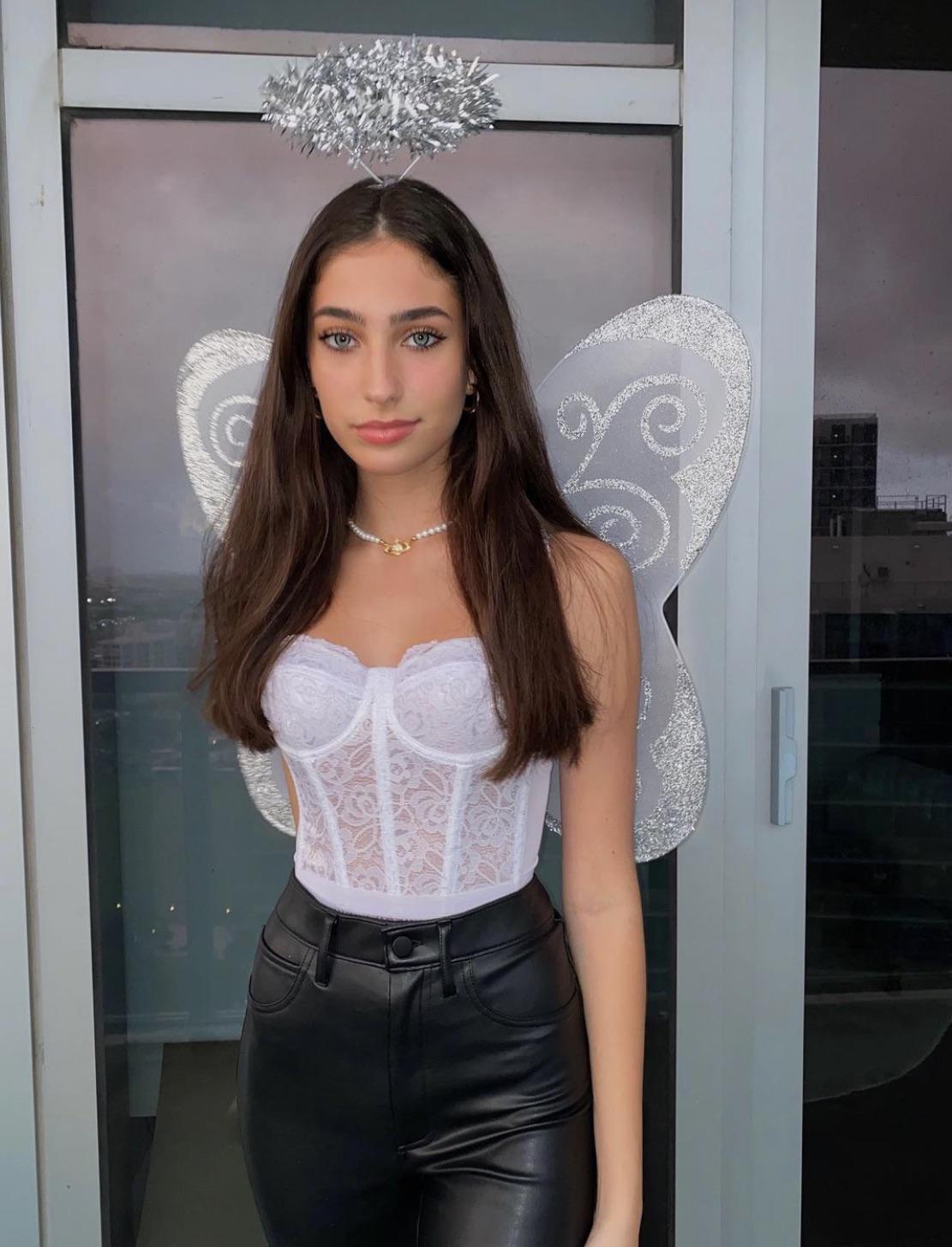 Angel eyes | Scrolller