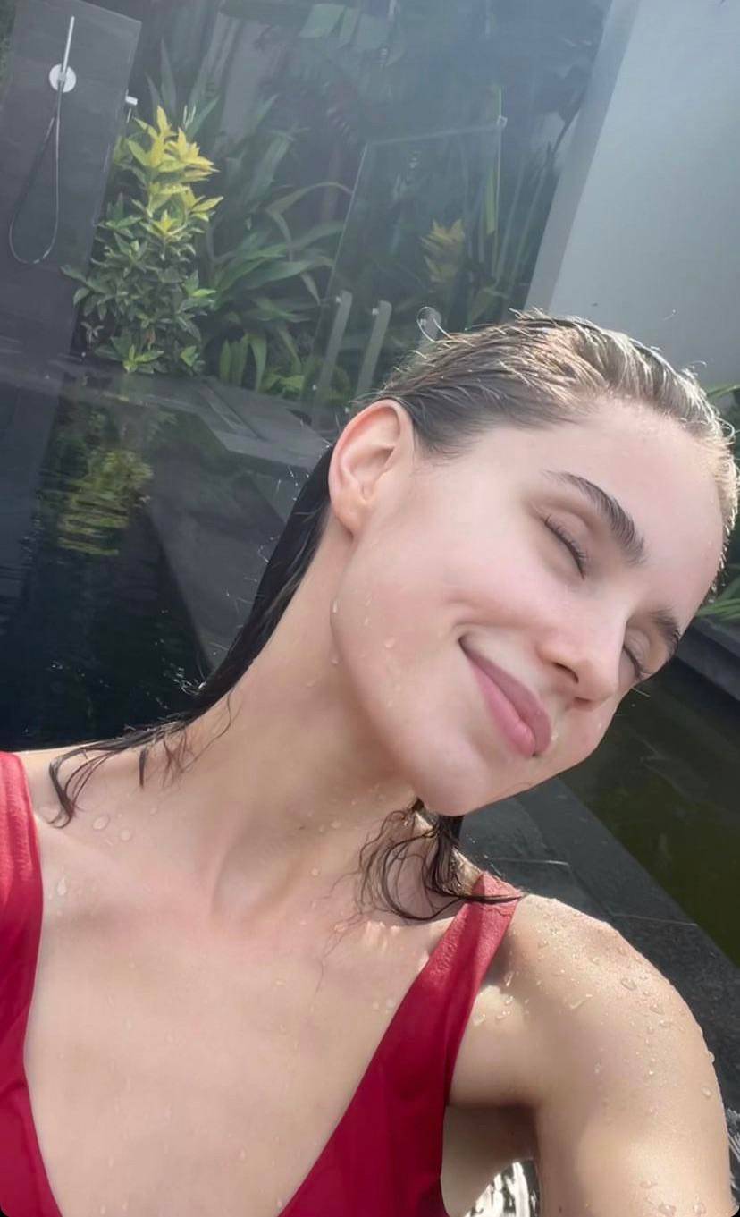 Angelina Romasha | Scrolller