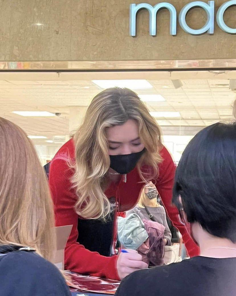 Another one from the mall | Scrolller