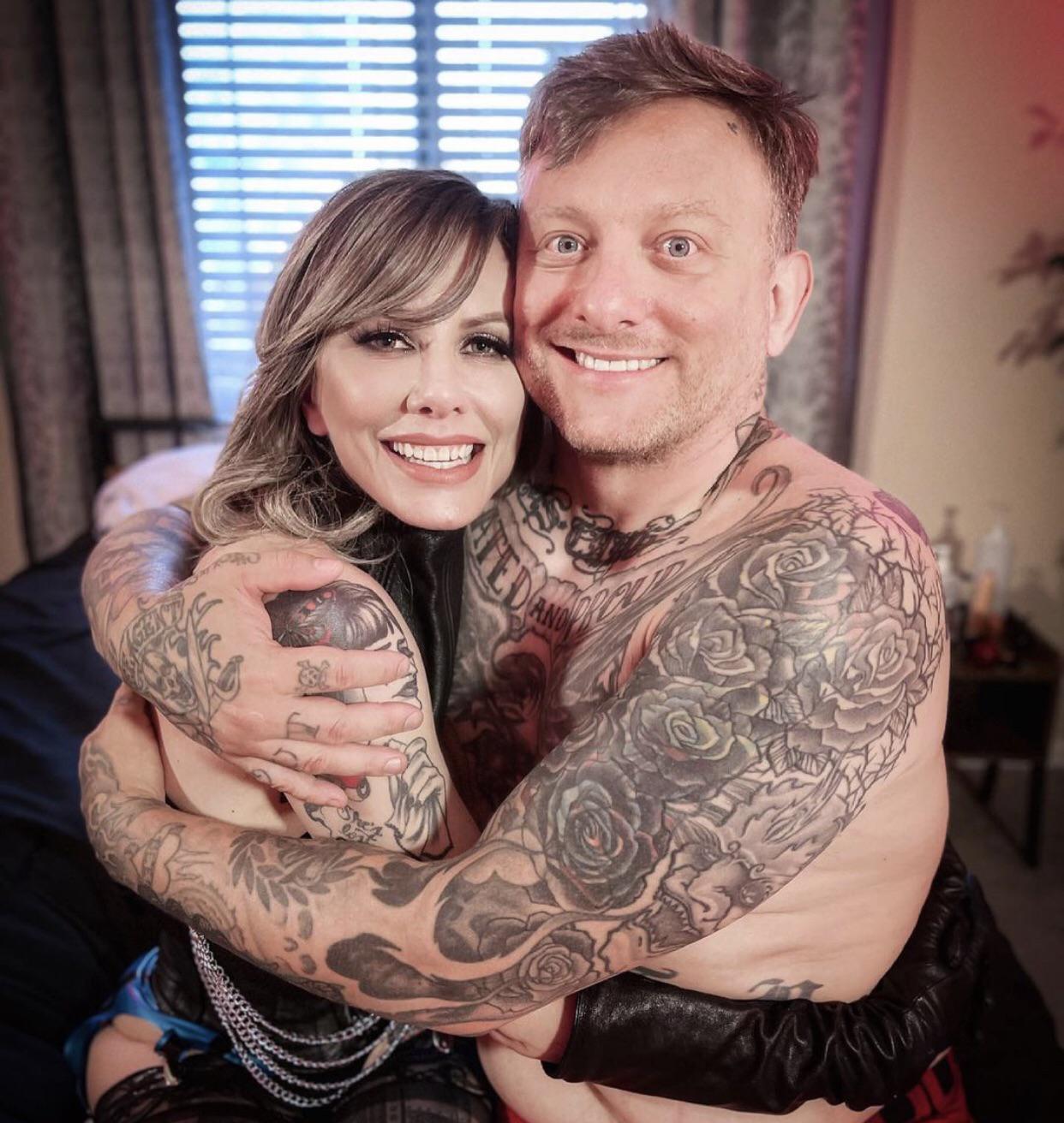 Another satisfied client I had. Who’s strong enough to enter my BDSM world? Let’s do it together ...