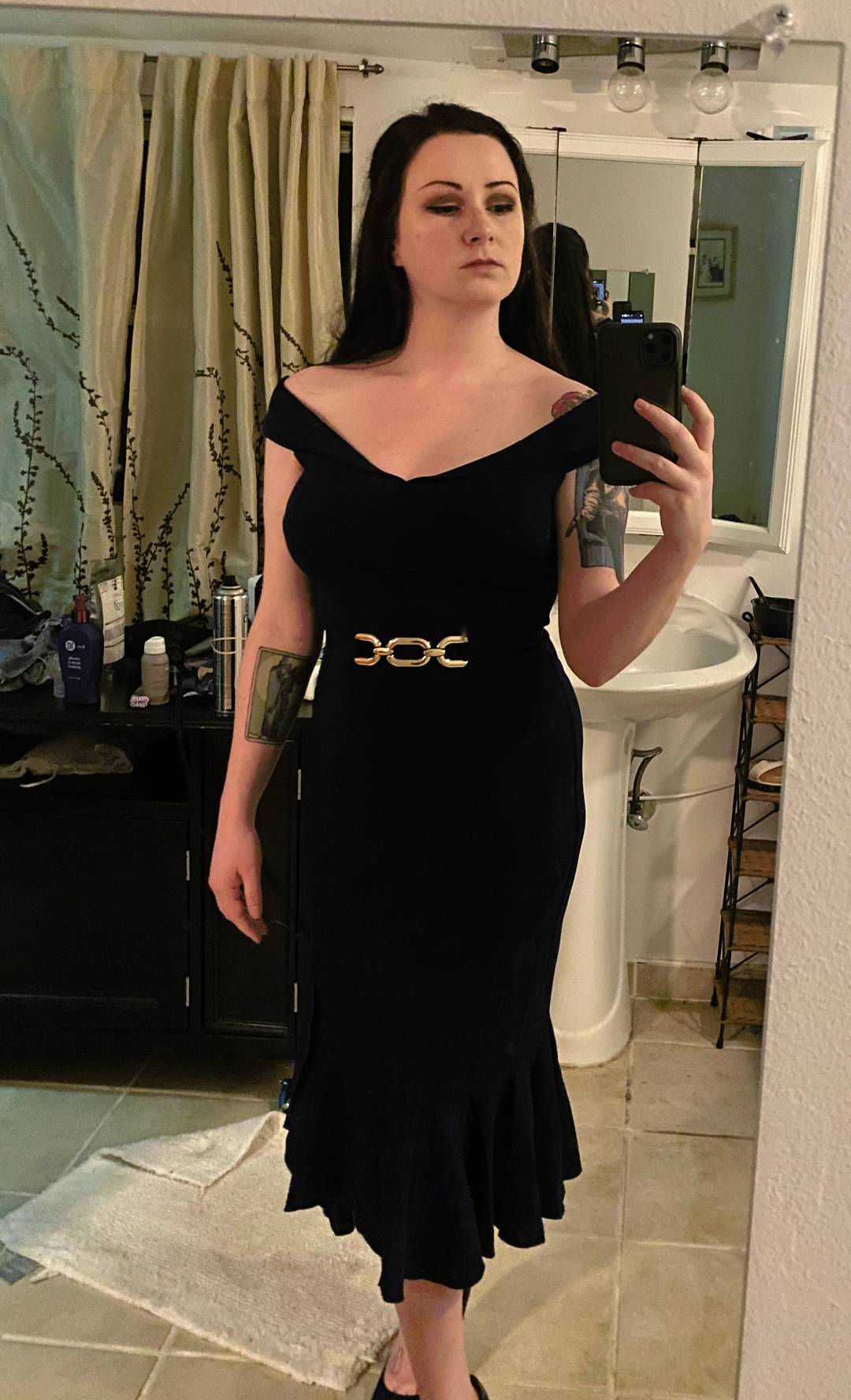 Any interest in my size queen fiancée? | Scrolller