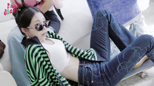 Apink - Eunji | Scrolller