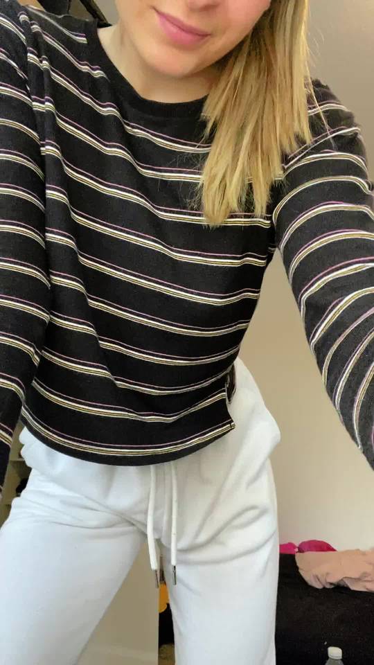 are you into hot things? cause i'm definitely feeling spicy rn | Scrolller