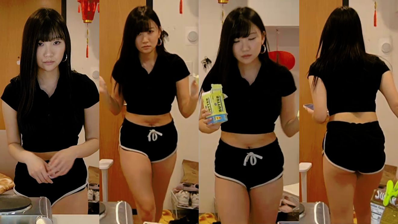 Aria in short shorts | Scrolller