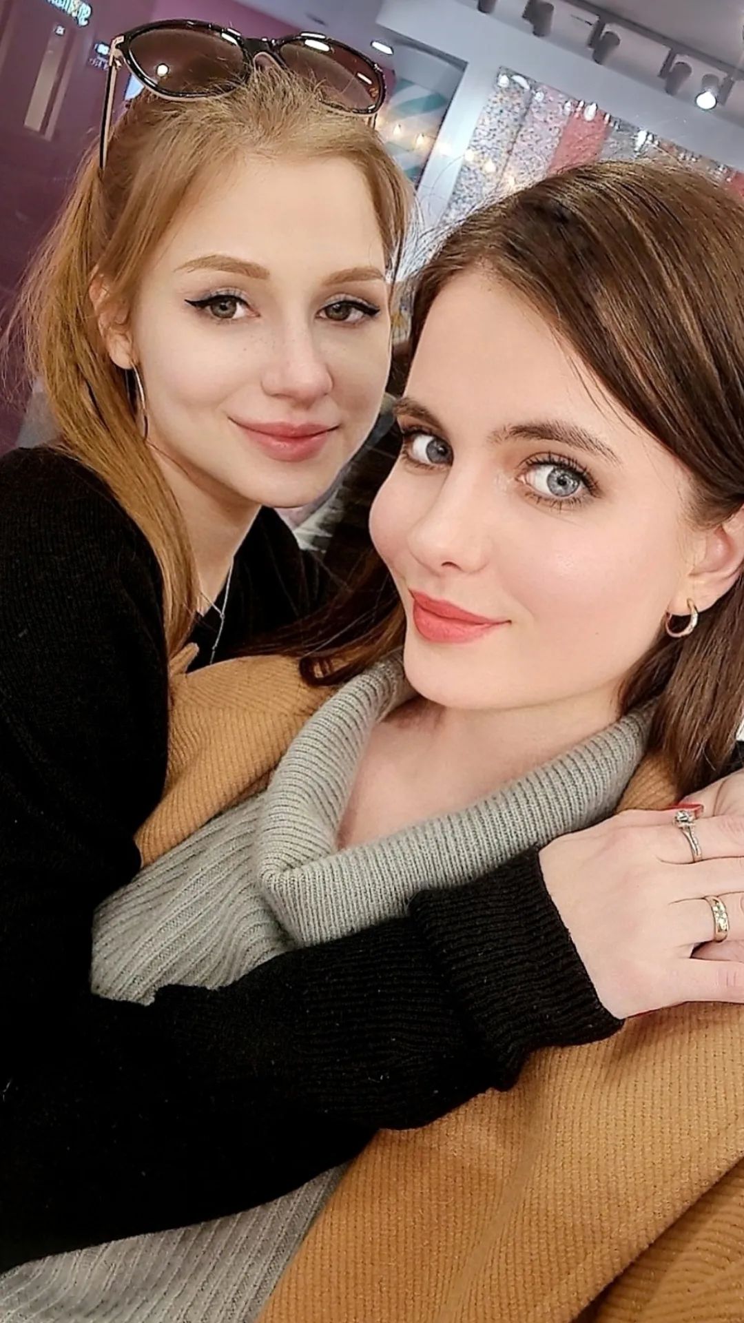 Ariadna and friend | Scrolller