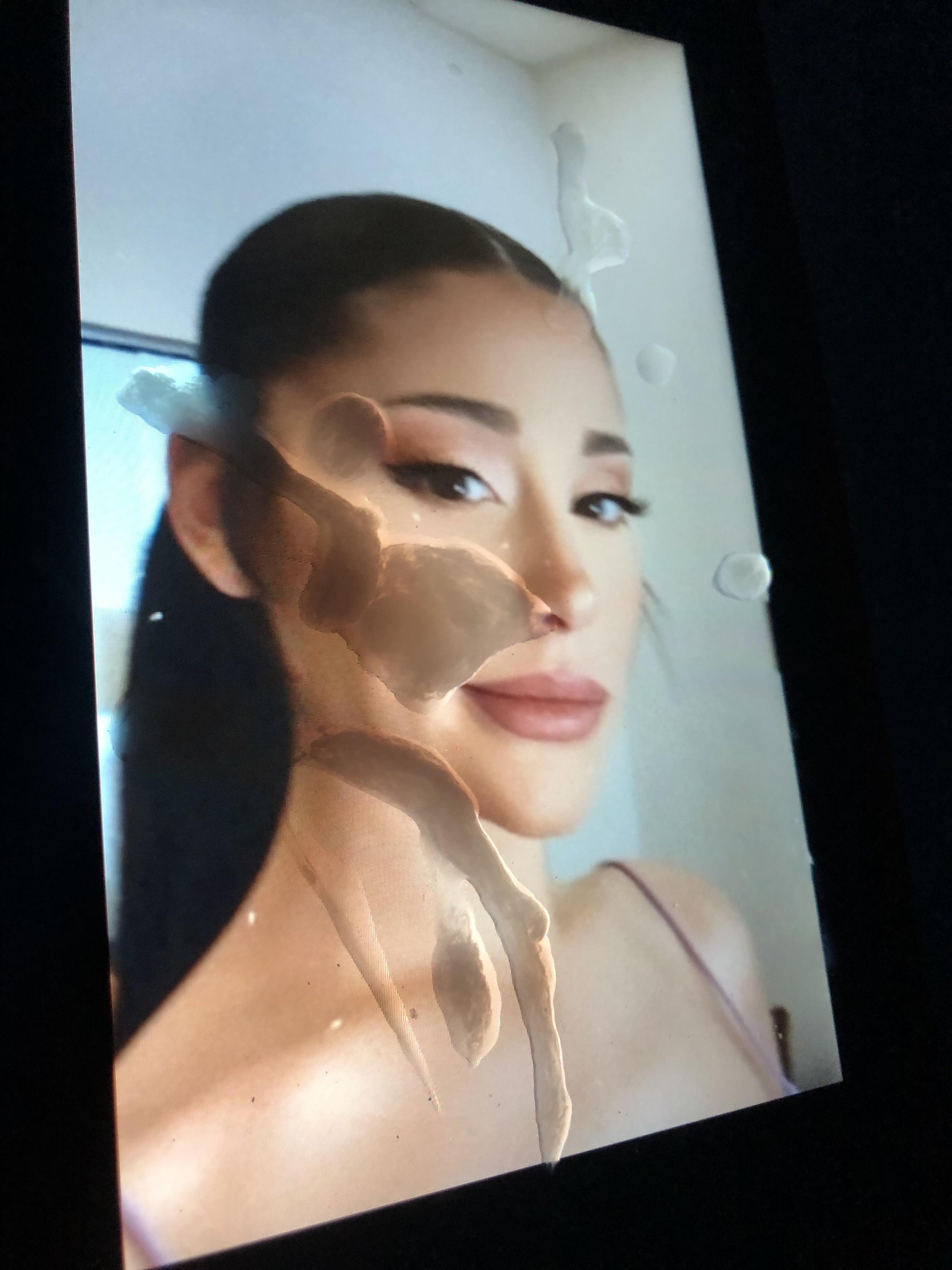 Ariana thick load | Scrolller