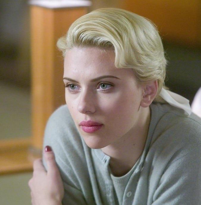 Arms crossed | Scrolller