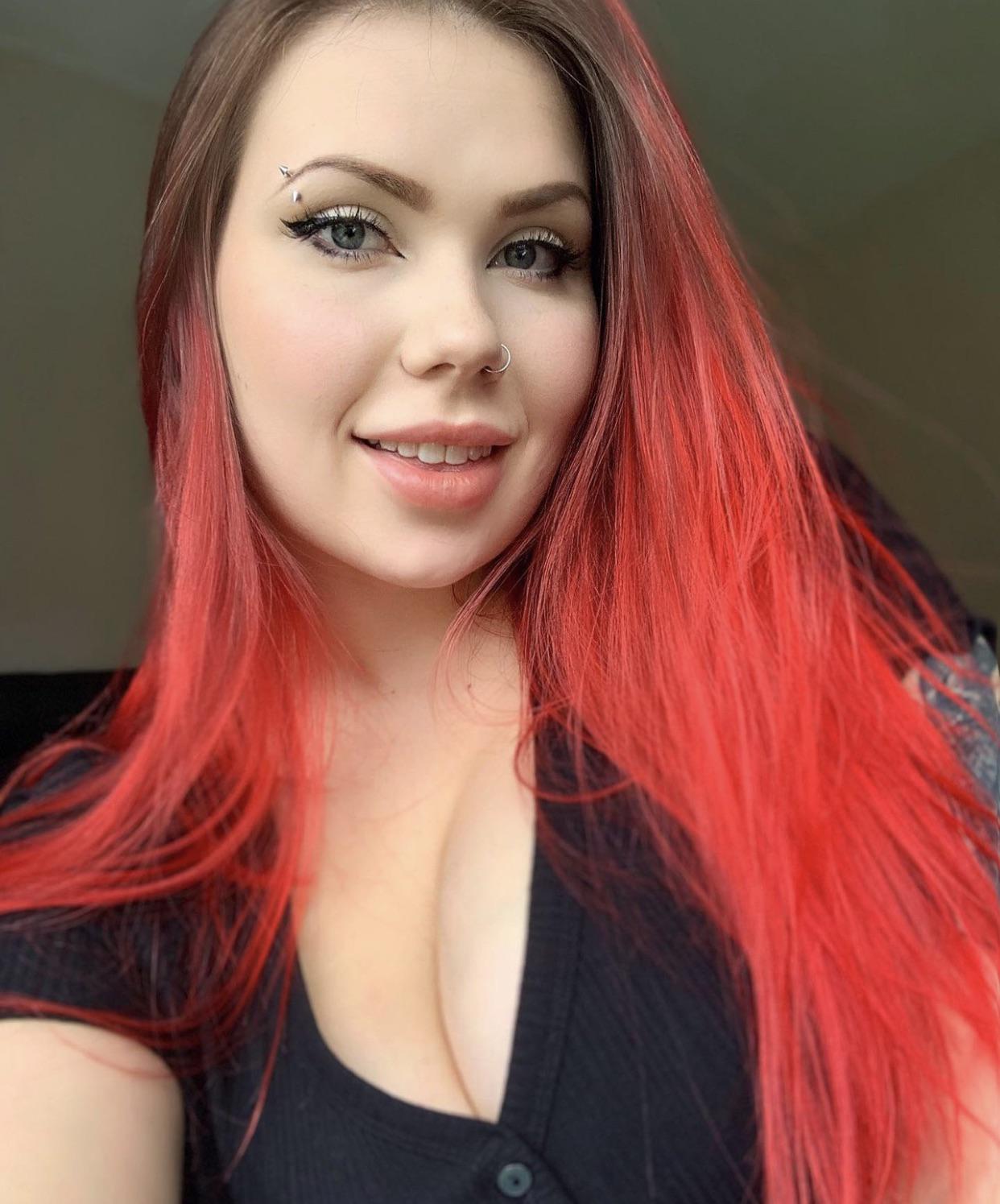 Arrows up if you’re a sissy boy who wants a task from Mommy | Scrolller