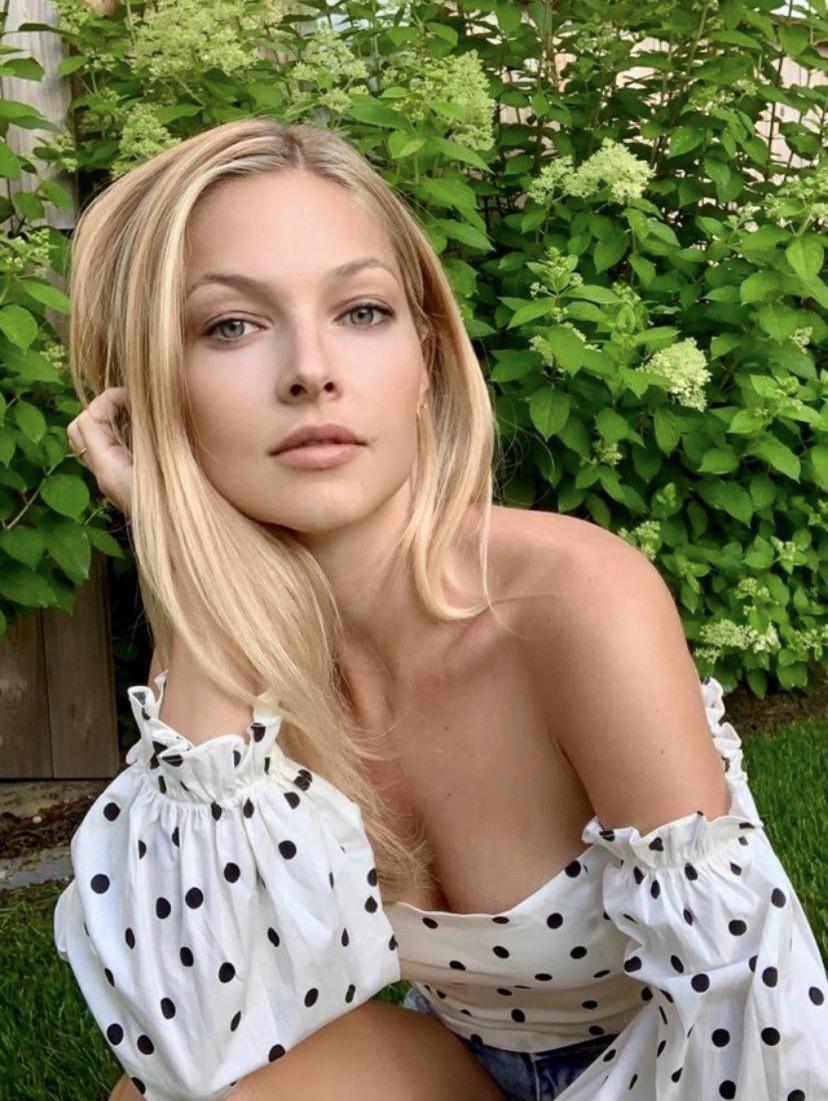 Ashley Smouter | Scrolller