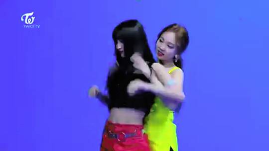 Asian Girls Groping Scrolller