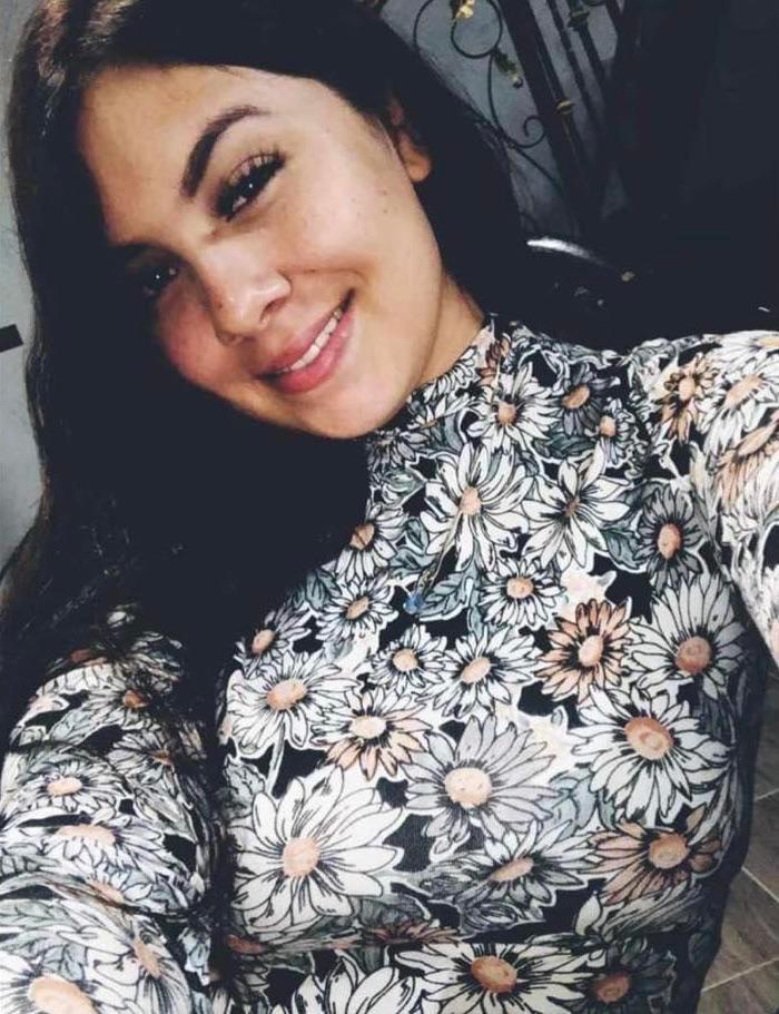 Aunt from Mexico I have never met y’all think she bad ? | Scrolller