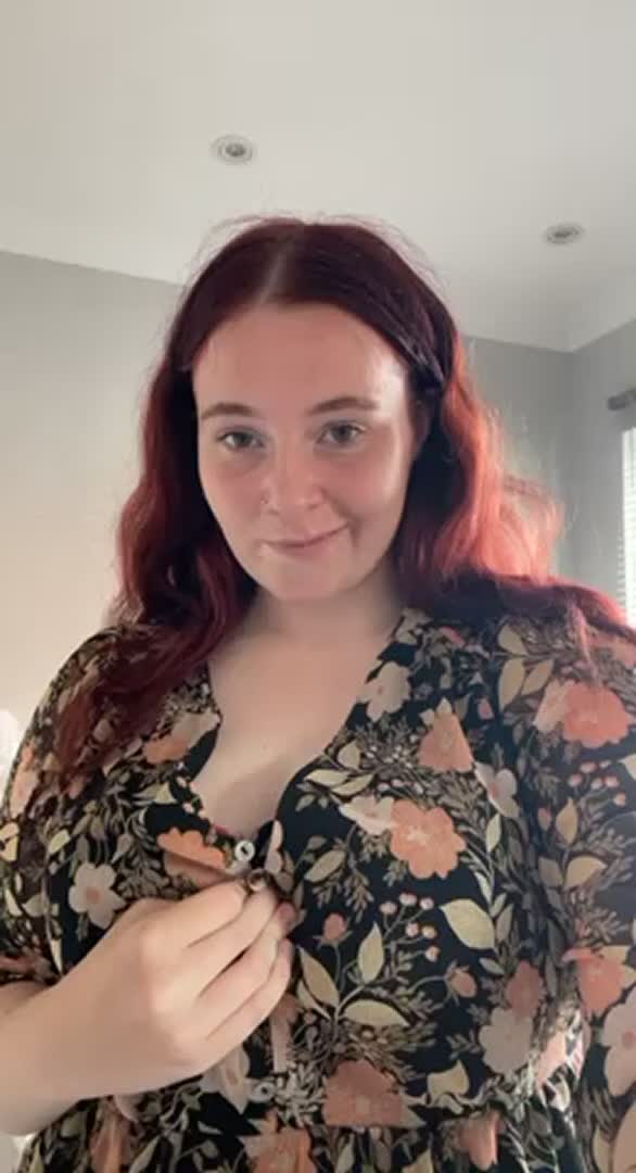 Autumnal dresses are the best for easy access (20, British) | Scrolller