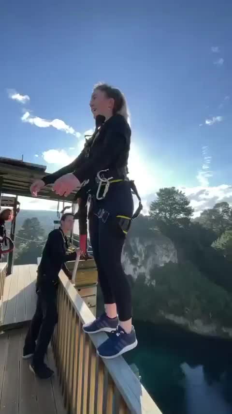 Back flipping bungee jump | Scrolller