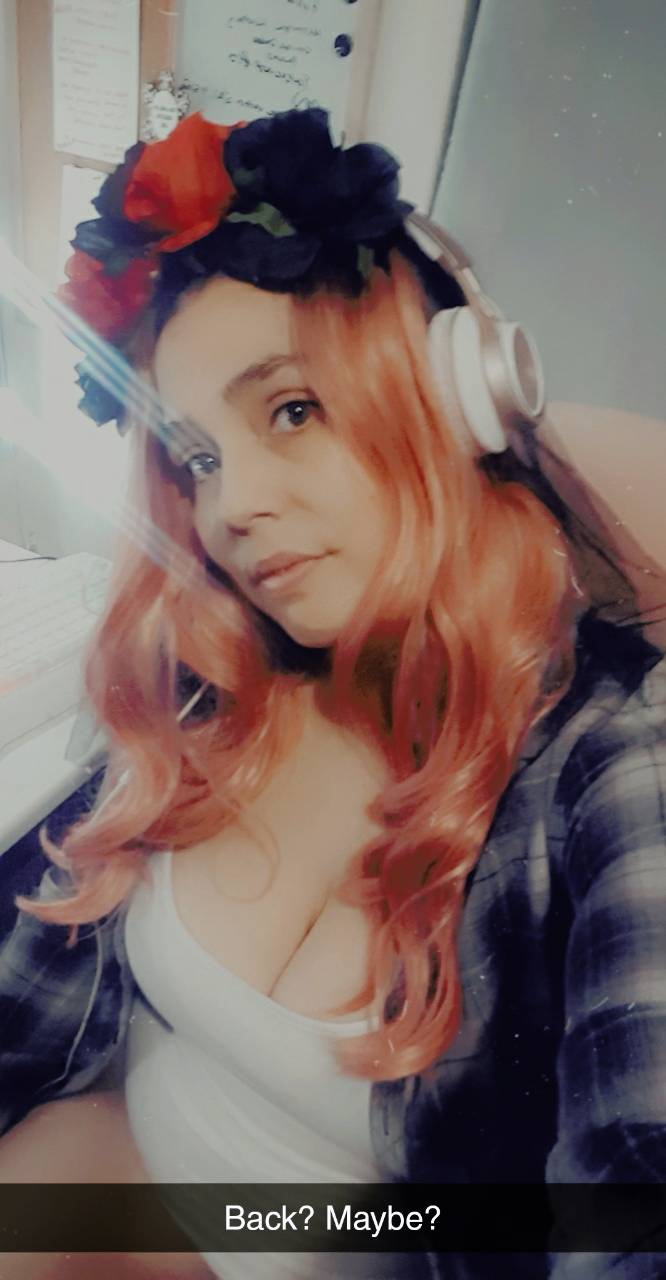 back? maybe? www.twitch.tv/pinkyrooroo | Scrolller