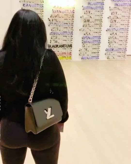 Back view 🔥🔥 | Scrolller