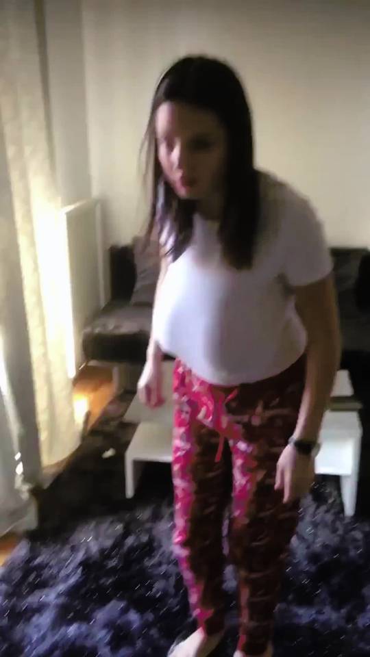 Talia’s Balancing Act | Scrolller