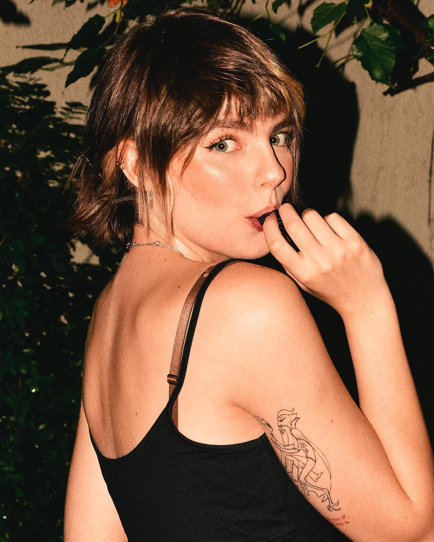 Beatriz Parizotto | Scrolller