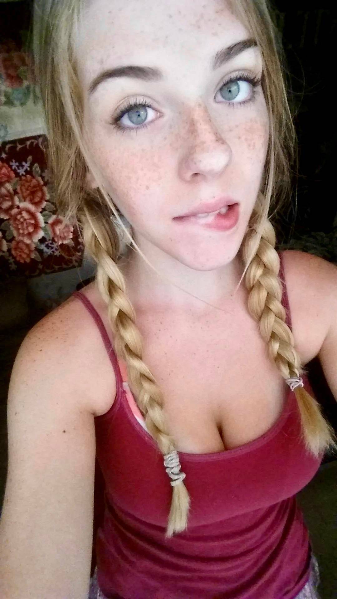 Beautiful braids and top | Scrolller