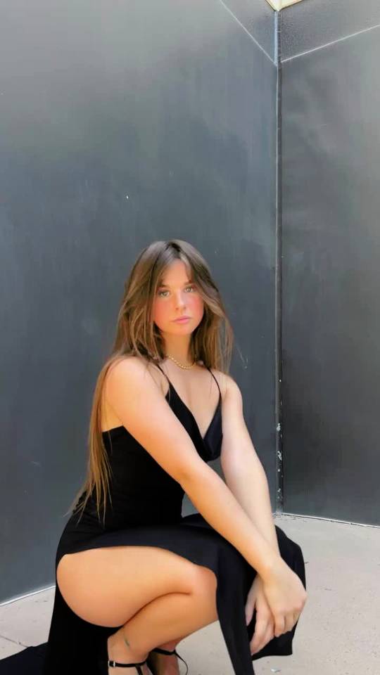 Beautiful dress | Scrolller