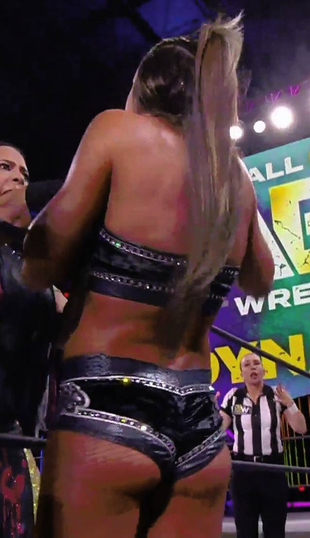 Behind the Scene | Scrolller