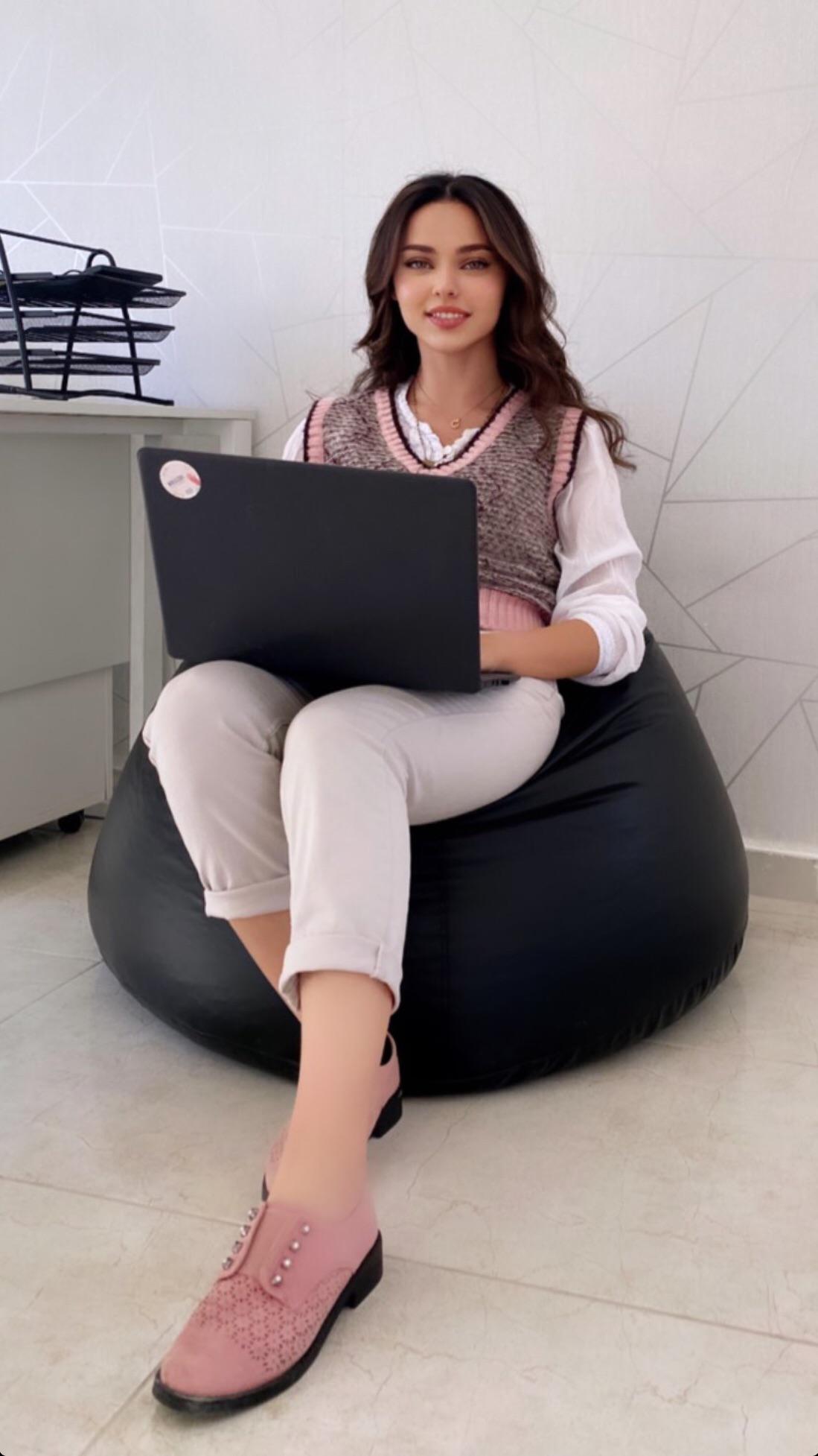 Bella Ibrahim | Scrolller