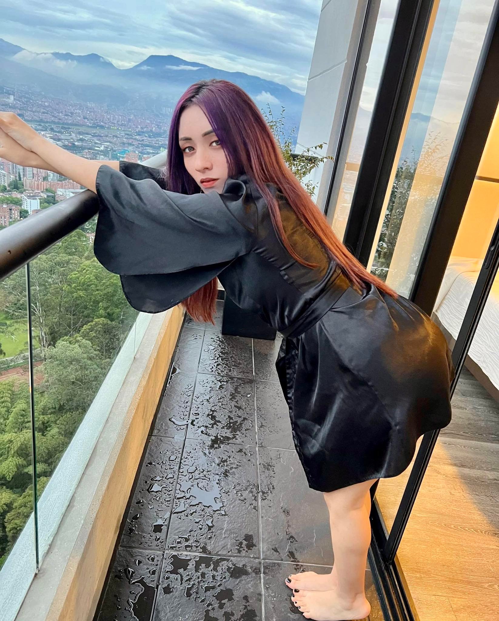 Bending so you can enjoy at the back | Scrolller