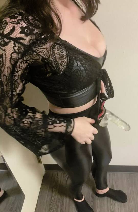 Bent over or on your knees ? | Scrolller