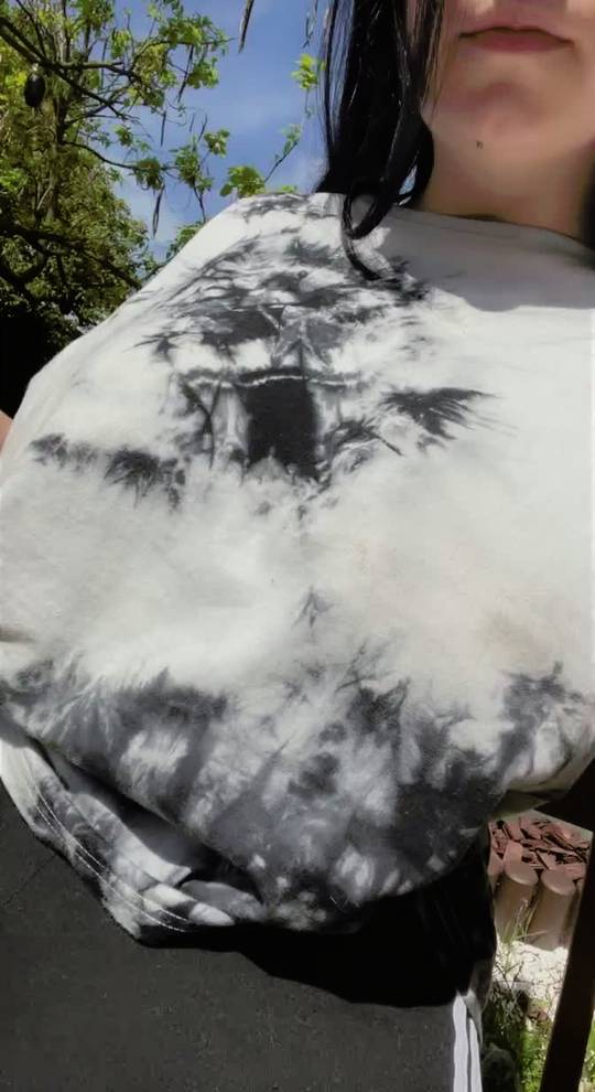 Big boobs in the garden | Scrolller