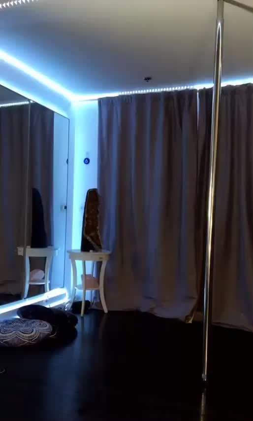 Big Booty OG | Scrolller