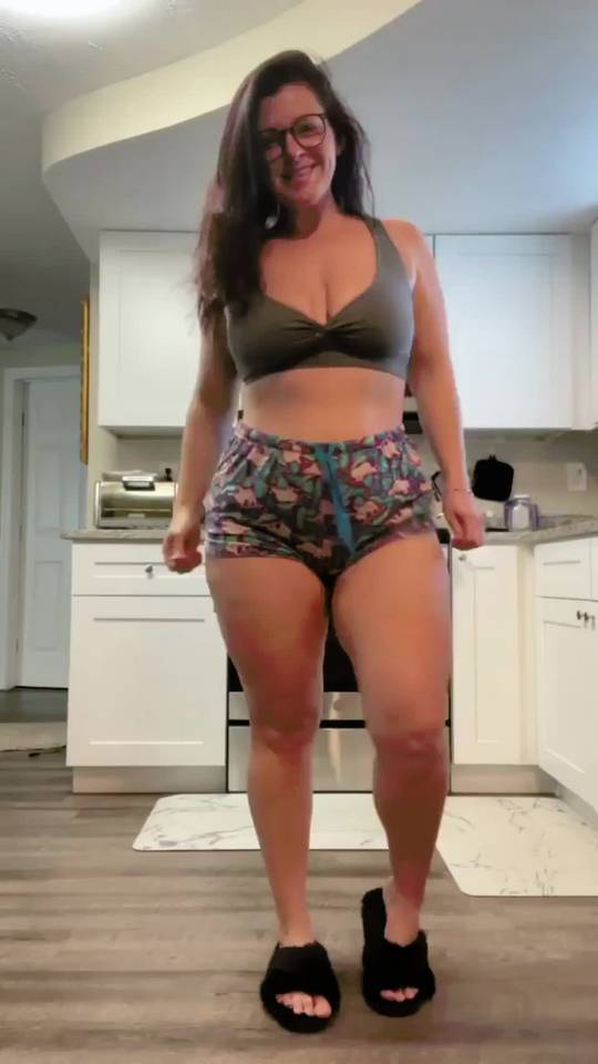 Big Country Girl Butt | Scrolller