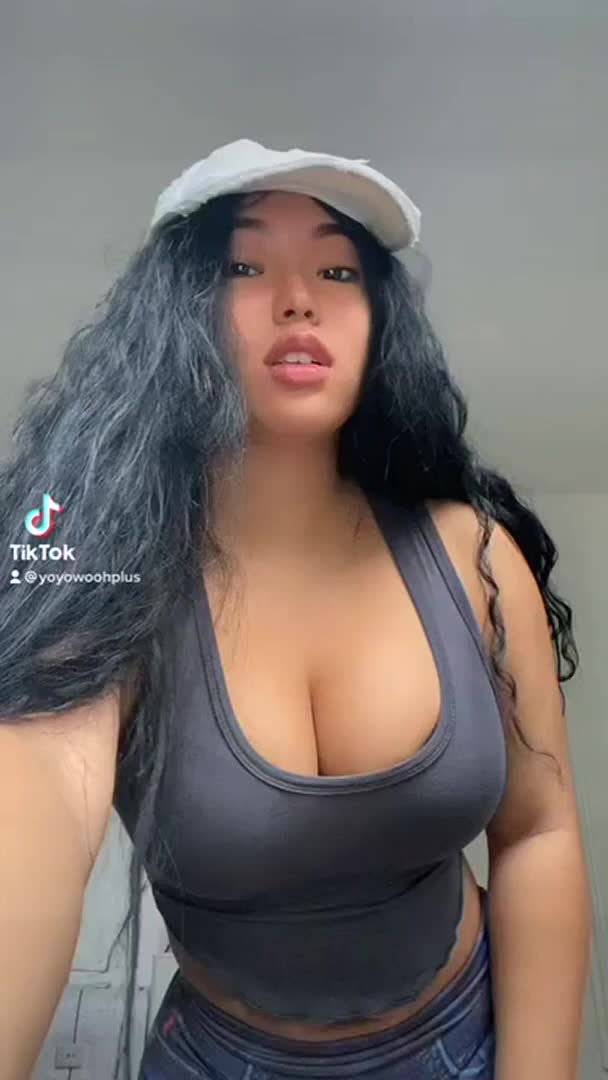 Big Personality Shorts | Scrolller