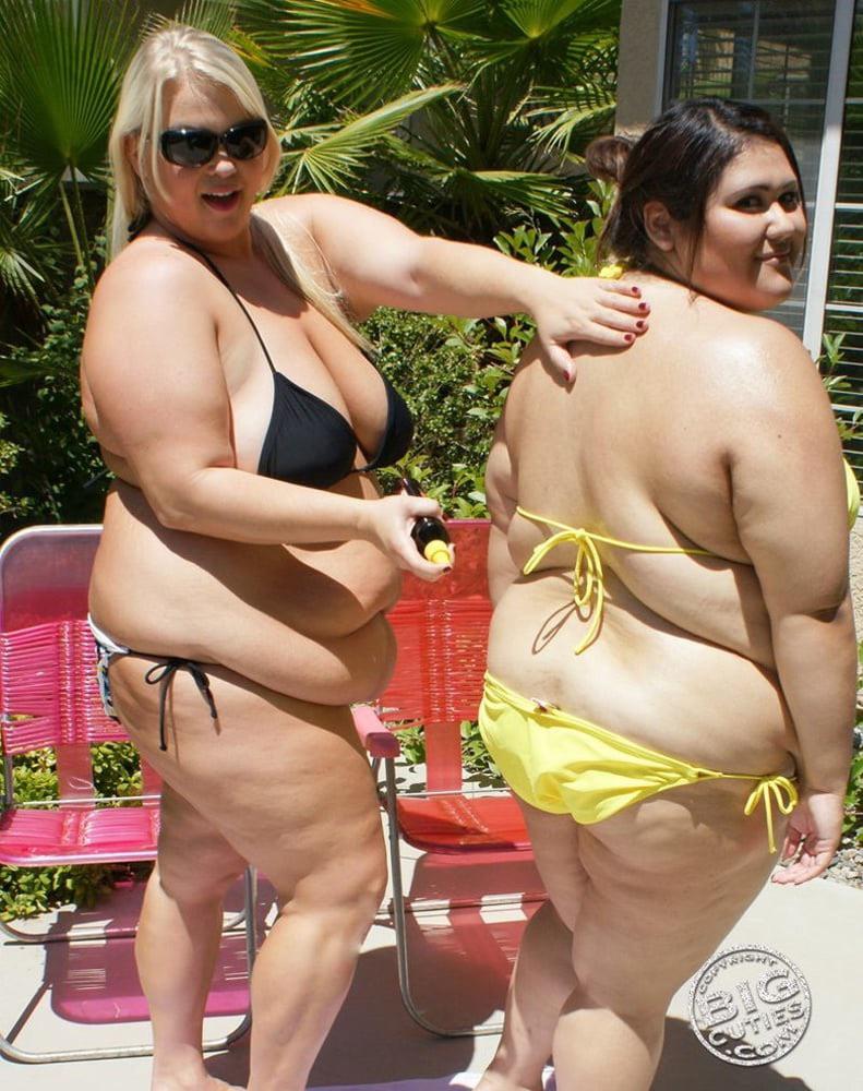 Bikini cuties | Scrolller