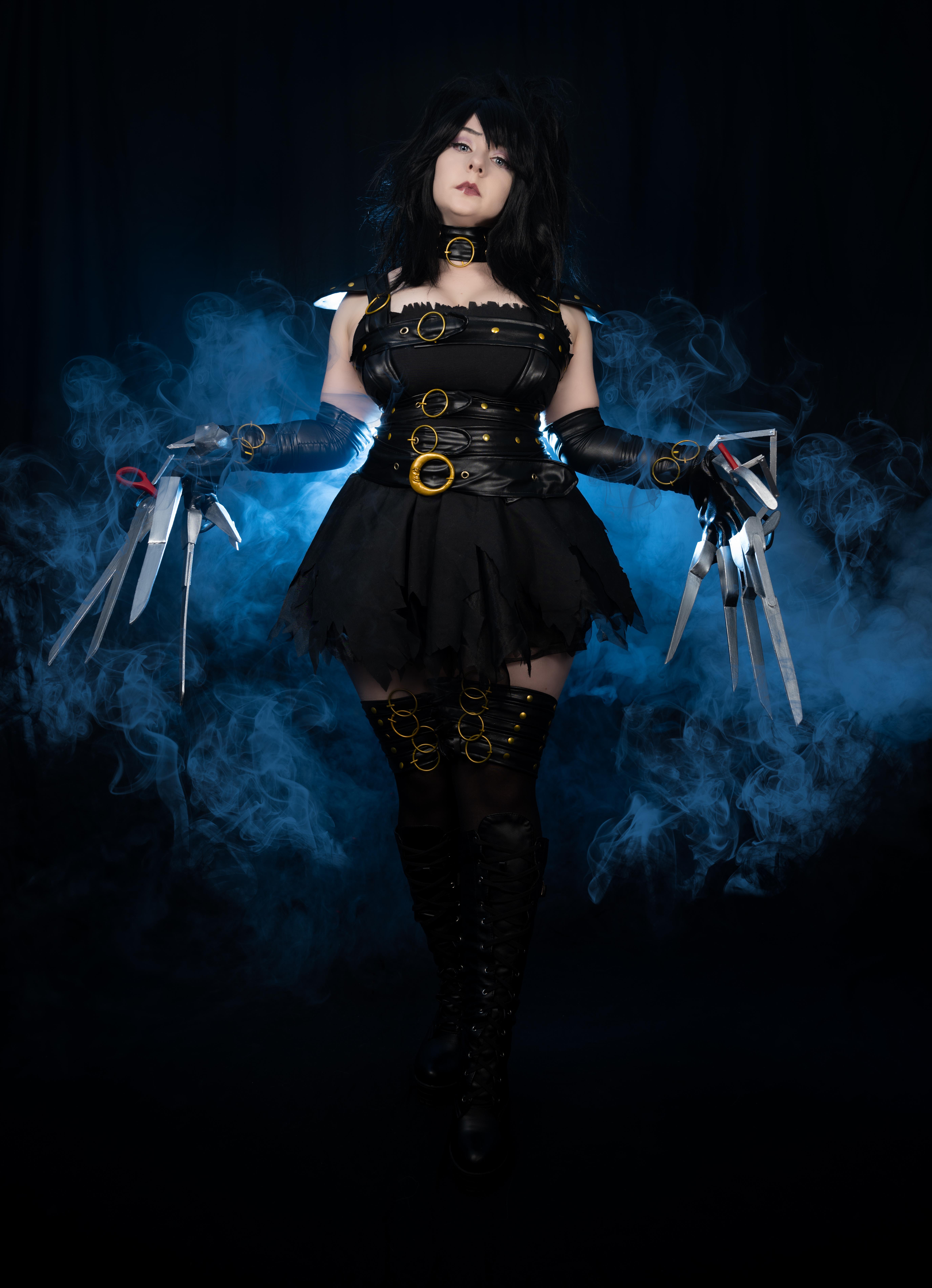 Bishoujo Edward Scissorhands Hands by Self | Scrolller
