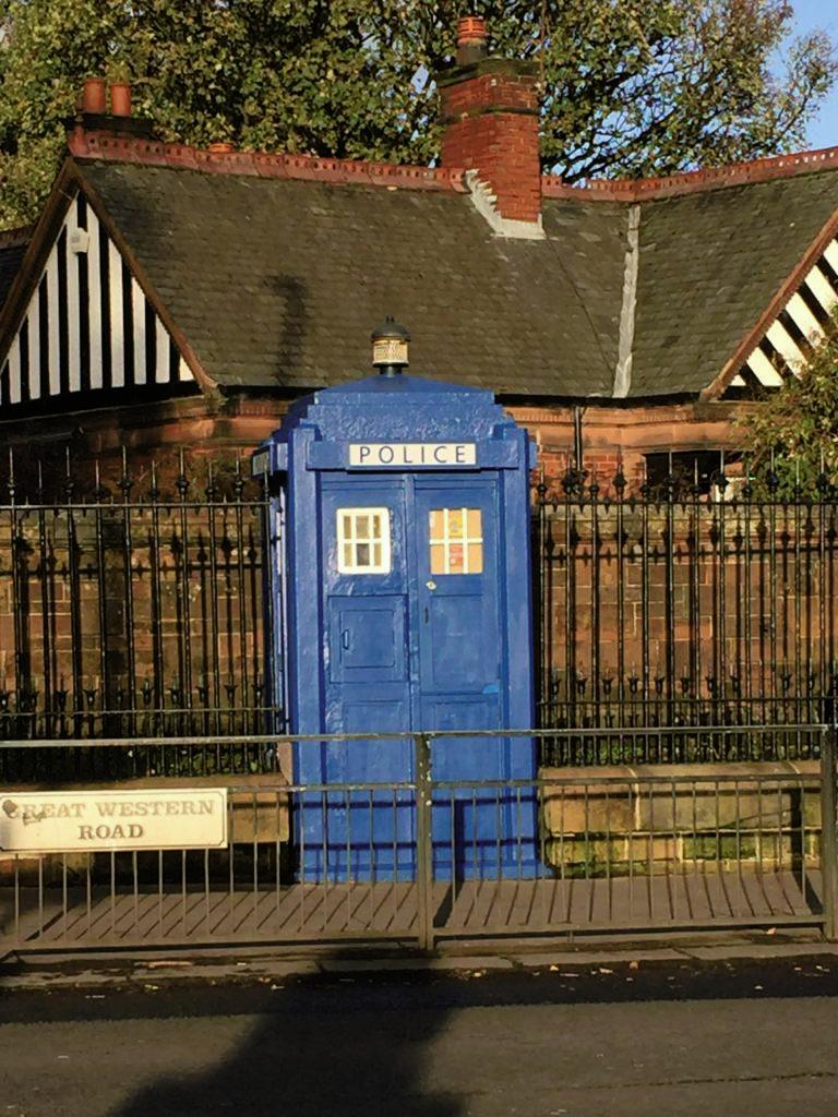 Blue police box sighted in Glasgow West end | Scrolller