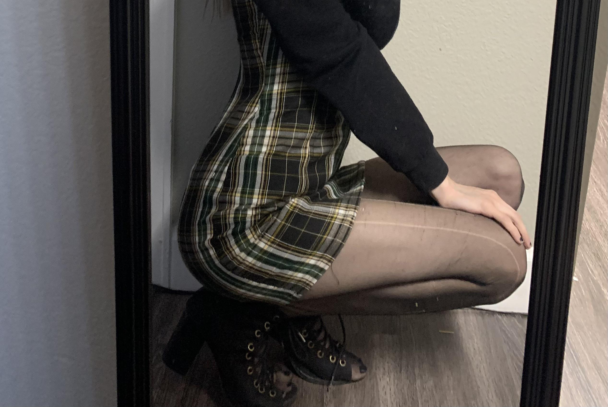 Booties 😉 | Scrolller