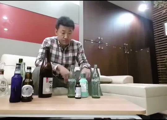 Bottle balancing | Scrolller